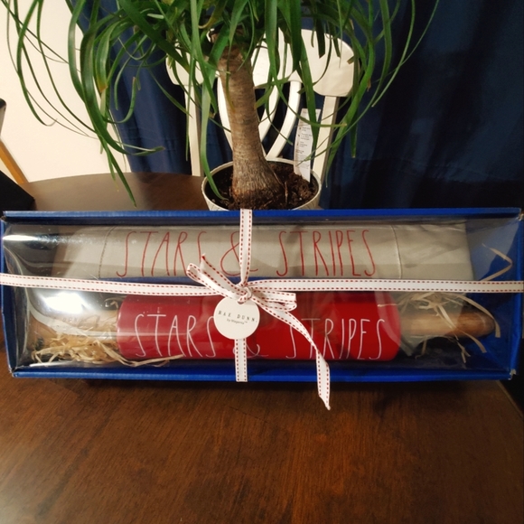 Rae Dunn | Kitchen | Rae Dunn Artisan Collection Holiday Gift Set ...